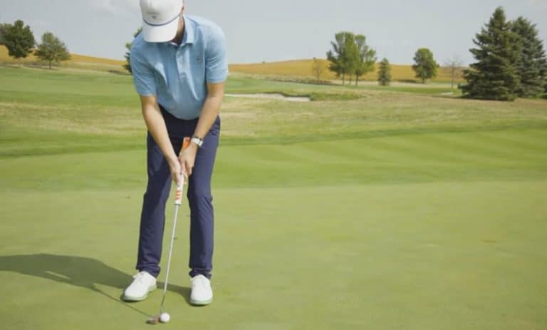 Wrist Lock vs Arm Lock Putter - Which Is Better - HoleThePutt.com